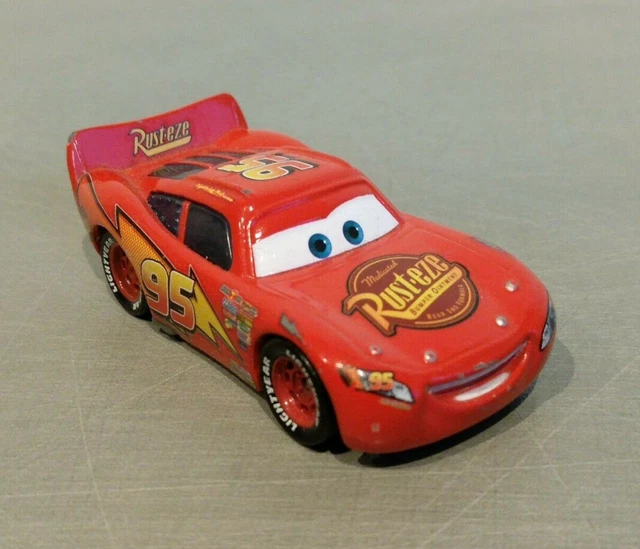 VOITURE DISNEY CARS Lighting FLASH MCQUEEN Rust-eze 95 - Métal 1/55 ...