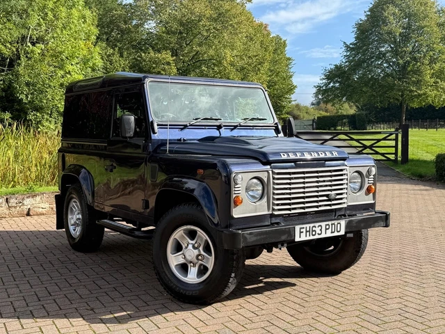 2014 LAND ROVER Defender 90 2.2 TDCi Hard Top SUV 4WD SWB Euro 5 3dr ...
