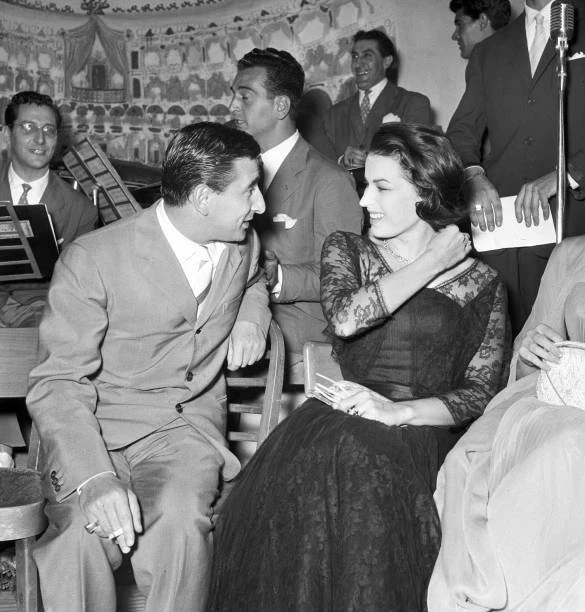 RENATO RASCEL TALKING to Italian actress Silvana Mangano 1956 OLD PHOTO ...