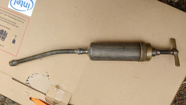 ANCIENNE POMPE À graisse TECALEMIT laiton voiture garage vieux outils ...