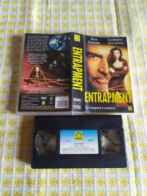 ENTRAPMENT - VHS -1999 - Sean Connery Catherine Zeta-Jones - MEDUSA EUR ...