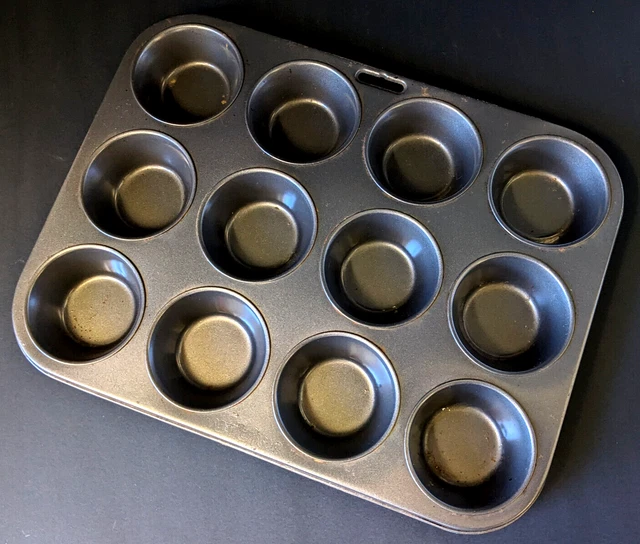 VINTAGE TEFLON COATED STEEL LARGE PATTY PAN TRAY Makes 12 Cup Cakes or ...