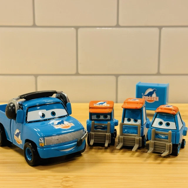 DISNEY PIXAR CARS - TEAM DINOCO THE KING CHIEF & PITTYS - PISTON CUP ...