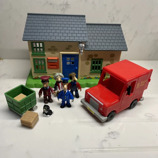 POSTMAN PAT FIGURES, Cat, Post Office And Van Playset £9.50 - PicClick UK