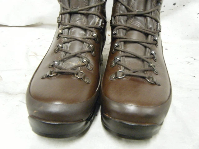 GENUINE BRITISH ARMY Military Iturri Goretex Leather Combat Boots Size ...