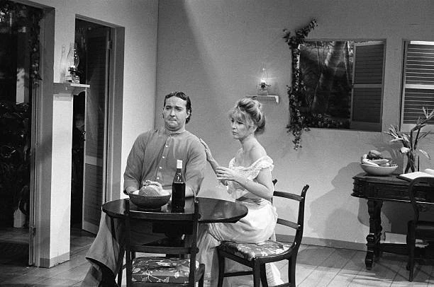 RANDY QUAID AS Jeff Teri Garr as Tandalaya on SNL 1985 Old Tv Photo 1 ...
