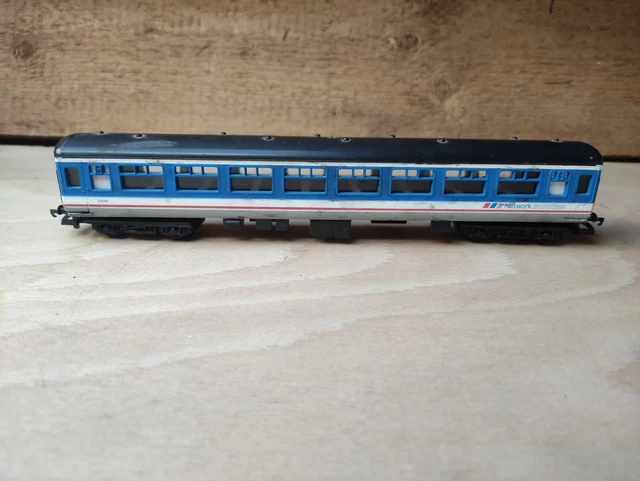 LIMA OO GAUGE Network Southeast Coach £11.12 - PicClick UK