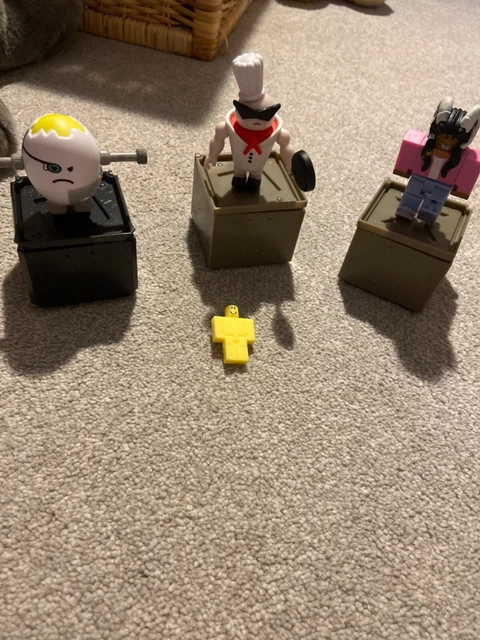 ROBLOX SERIES 10 TOWER HEROES: CHEF Figure mystery deluxe £30.00 ...