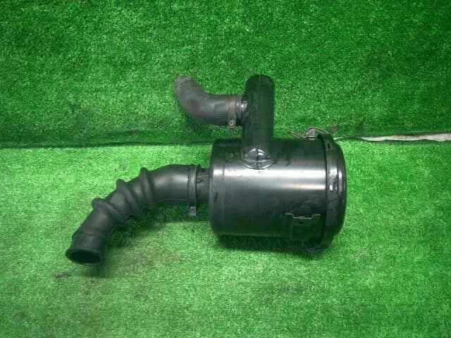 SUZUKI CERVO 1985 E-SS40 Air Cleaner Assembly [Used] [PA89447960] £260. ...