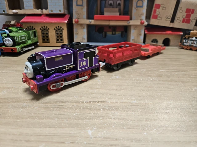 2009 MATTEL CHARLIE & Trucks Trackmaster Tomy Thomas & Friends Tank ...