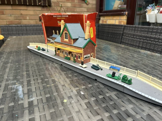 HORNBY R.512 BOOKING Hall Building 00 Gauge Platform Accessories £14.40 ...
