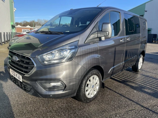 FORD TRANSIT CUSTOM Limited Crew Van Double Cab Diesel Auto L1 H1 185 ...