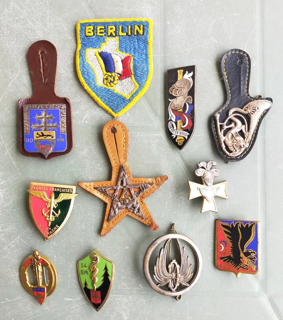 LOT DE 11 INSIGNES MILITAIRES ARMÉE FRANÇAISE EUR 19,00 - PicClick FR