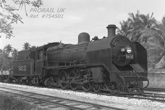 PHOTO MALAYSIA KTM ex-FMSR K2 class 4-6-2 locomotive No. 542.02 in 1970 ...