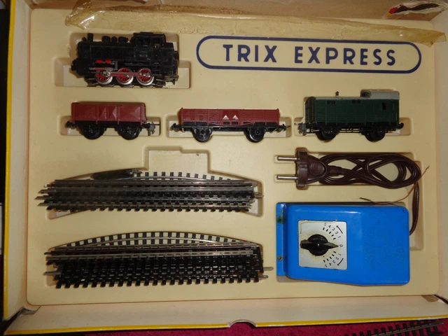 TRIX EXPRESS_LARGE XXL Bundle_DIESEL LOCOMOTIVE STEAM LOCOMOTIVE CARS ...