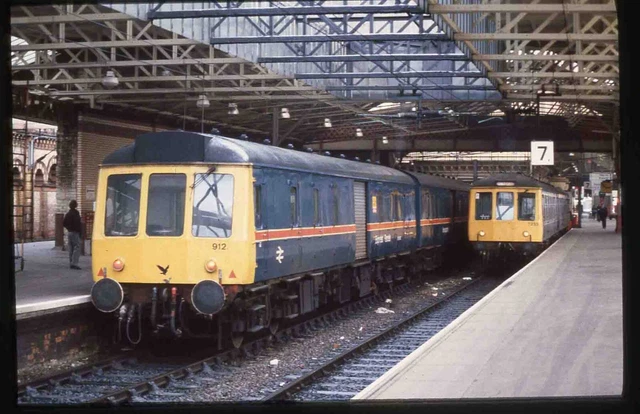 35MM SLIDE BR British Railways Diesel DMU x2 original crewe 1988 £2.00 ...