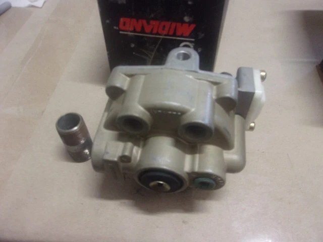 MIDLAND HELDEX KN30400 Relay Valve $207.80 - PicClick AU