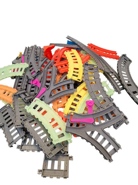 THOMAS & FRIENDS Trackmaster Glow In The Dark Track Bucket £14.99 ...