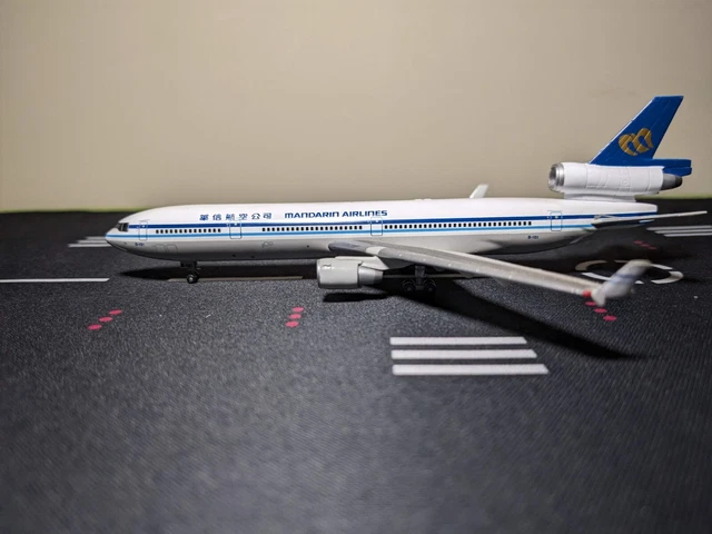 1:400 LIMITED EDITION Dragon Wings Mandarin Airlines MD-11 Diecast ...