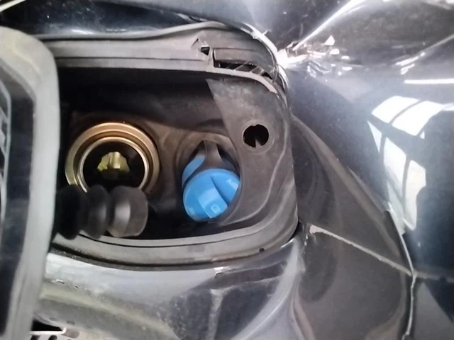 ADBLUE TANK FORD RANGER MK3 11-16 WILDTRAK ECOBLUE 4 Cyl 16v DOHC ...