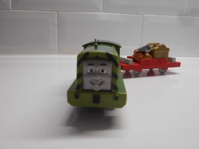 TOMY TRACKMASTER THOMAS the tank engine train green salty truck & cargo ...