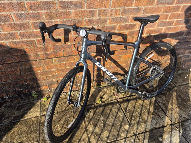 GIANT REVOLT 0 Gravel Bike 2024 £1,000.00 - PicClick UK