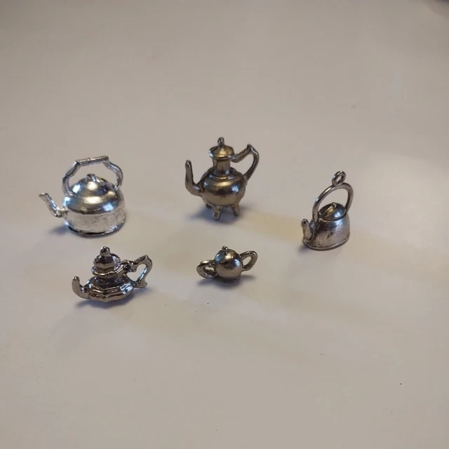 VICTORIAN DOLLS HOUSE 5 X Tea/Coffee Pots & Kettles 1/12 Scale Poss DHE ...