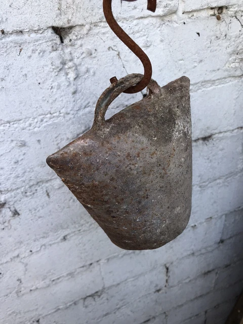 ANTIQUE VINTAGE LARGE Rusty Iron Hanging Cow Sheep Bell Decorative ...
