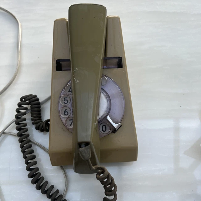 RETRO TRIMPHONE TWO Tone Rotary Telephone Circa 1970 £25.00 - PicClick UK