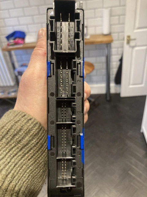 AUDI A4 CABRIO/CONVERTIBLE Comfort/Convenience Control Module Ccm ...