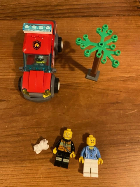 LEGO CITY 60001 Fire Chief Minifigure Set with Truck and 'Cat in a Tree ...