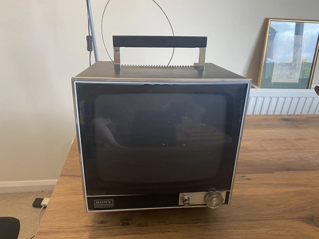 VINTAGE RETRO SOLID STATE PORTABLE SONY TV-110UK 1970s £60.00 - PicClick UK