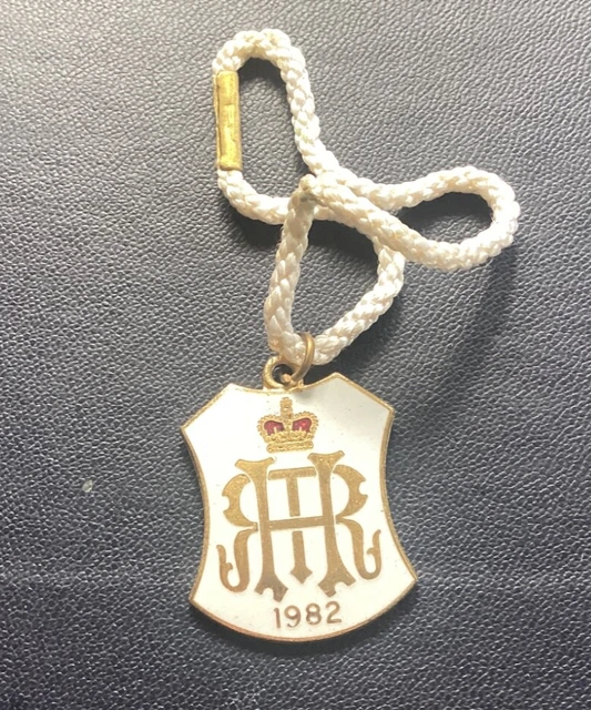 VINTAGE HENLEY ROYAL Regatta Enamel Rowing Badge 1982 ~ Members ...