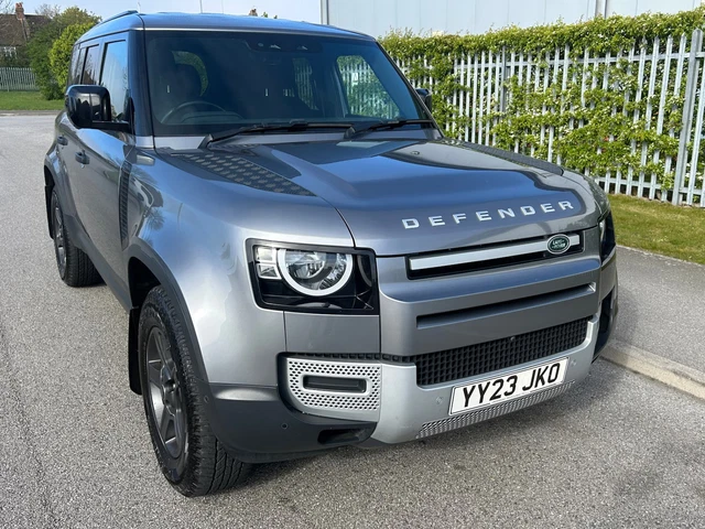 2023 LAND ROVER Defender 3.0 D250 Hard Top Auto PANEL VAN Diesel ...