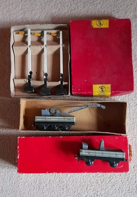 TRIX TTR ENGINEERS Crane Truck Set 615 & Set of 3 Distance Signals 705 ...