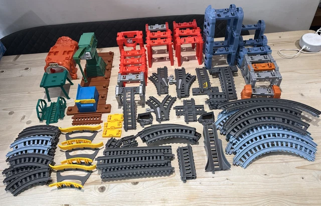 THOMAS & FRIENDS Trackmaster Revolution Large Track Bundle £10.00 ...