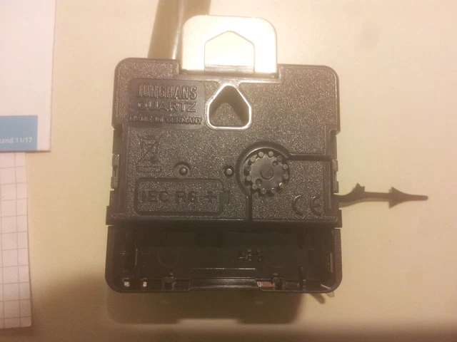 JUNGHANS QUARZ UHRWERK IEC R6 + EUR 1,00 - PicClick DE