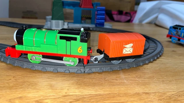THOMAS & FRIENDS Trackmaster Percy Mail Letter Cargo Motorized Train ...