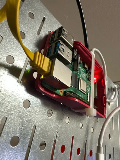 RASPBERRY PI 4 Model B 2gb ram 32gb SD card (up & running now) $90.00 ...