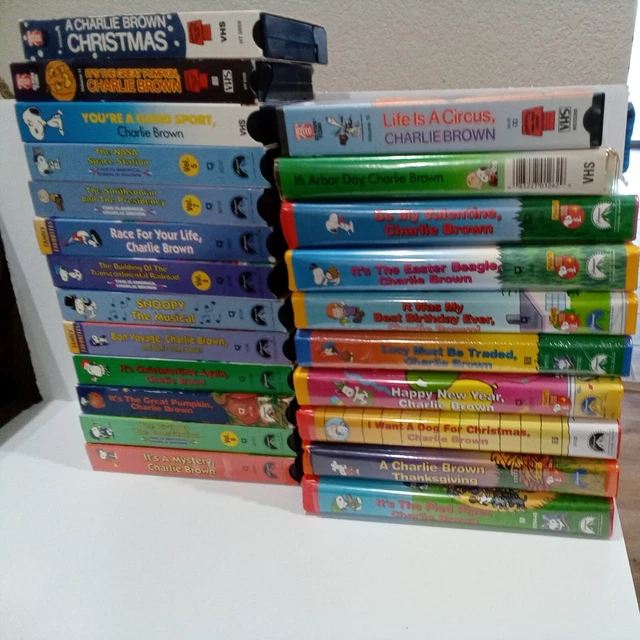 PEANUTS CHARLIE BROWN 23 VHS Lot The Great Pumpkin Snoopy. 2 Rare High ...