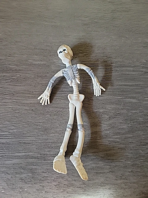 VINTAGE BENDABLE POSEABLE Skeleton Toy Figure 1980s Halloween Décor £5. ...