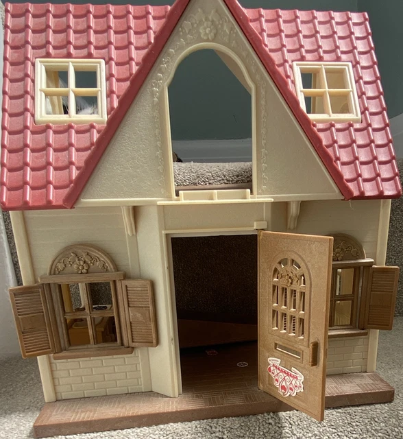 PLASTIC TWO-STOREY DOLL'S House Beige Brown Red with Kitchen Unit ...