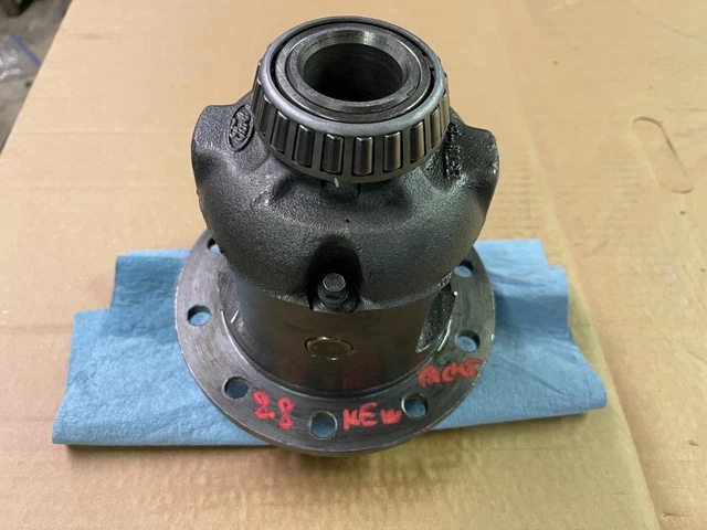 87-93-95 FORD MUSTANG 28 Spline 8.8 Rear Axle Differential Carrier ...