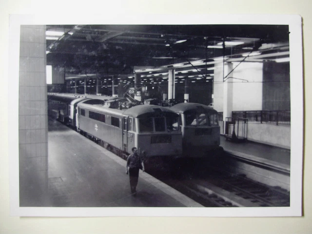 ENG1921 - 1960S - TRAINS in STATION ~ LMR Railway PHOTO £4.99 - PicClick UK