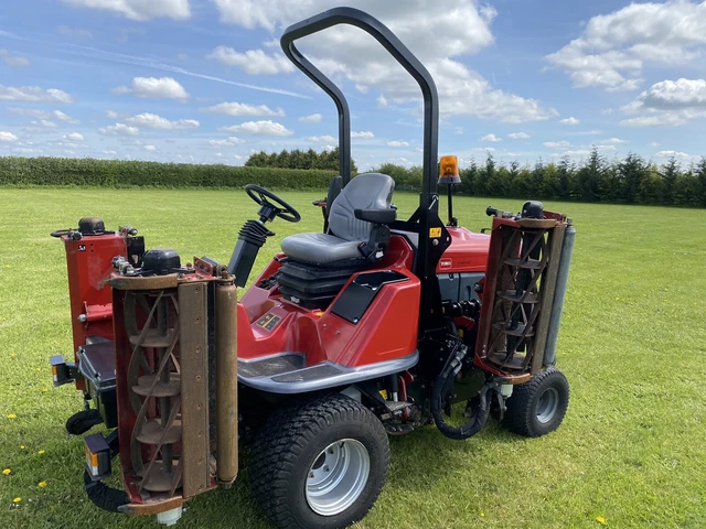 2014 TORO T4240 Hayter T424 5 Gang Cylinder Ride Sit On Lawn Mower ...