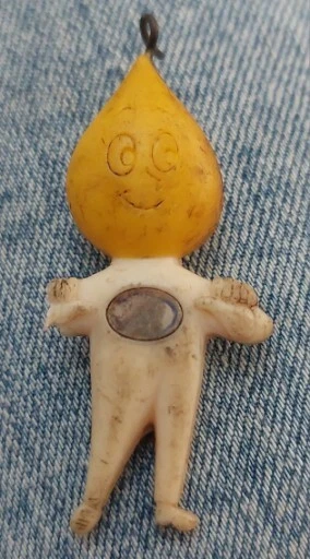 VINTAGE ESSO OIL Drop Little Man Plastic Key Fob Car Keyring Petrol ...