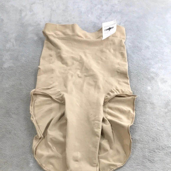 SKIMS SEAMLESS SCULPT High waisted thong Size XL Sand New £22.50 - PicClick UK