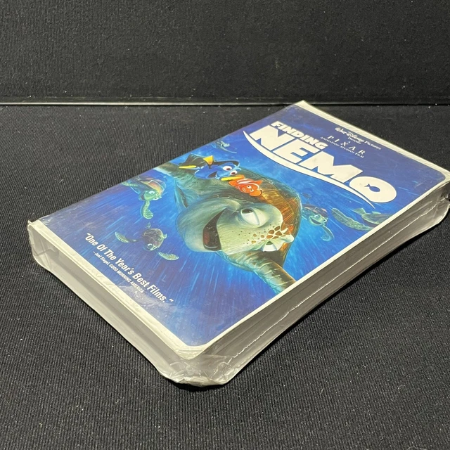 FINDING NEMO ORIGINAL VHS Clamshell Release Disney Pixar Animated Dory ...