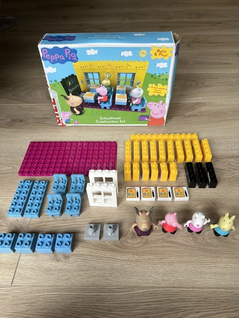 PEPPA PIG SCHOOLHOUSE Construction Set & Figures Building Blocks In Box ...