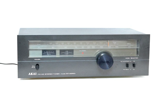 VINTAGE AKAI MODEL AT 2250 AM/FM Stereo Tuner (Black) Made in Japan ...
